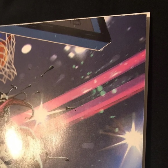 Marvel | Other | Marvel Venom 35 20 Slam Dunk On Spiderman Virgin Comic ...